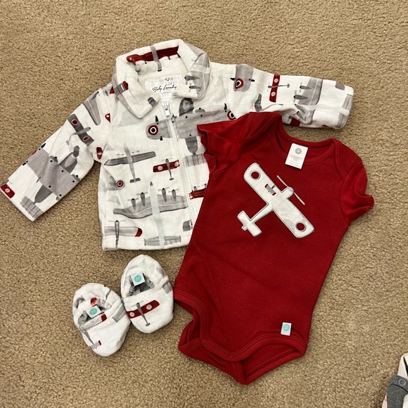 Matching Sets | Airplane Themed Baby Boy Set Size 36 Months | Poshmark